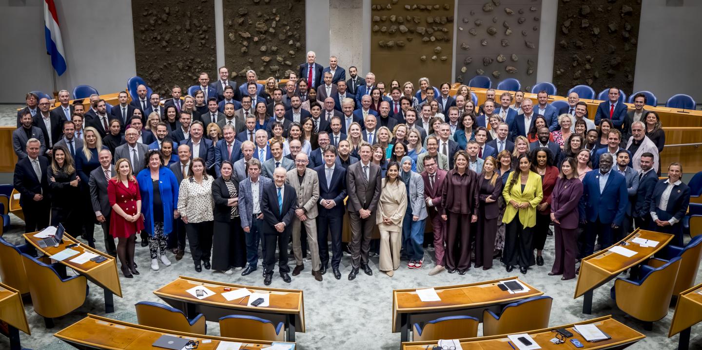 Laatste vergaderdag voor het verkiezingsreces | Tweede Kamer der Staten ...